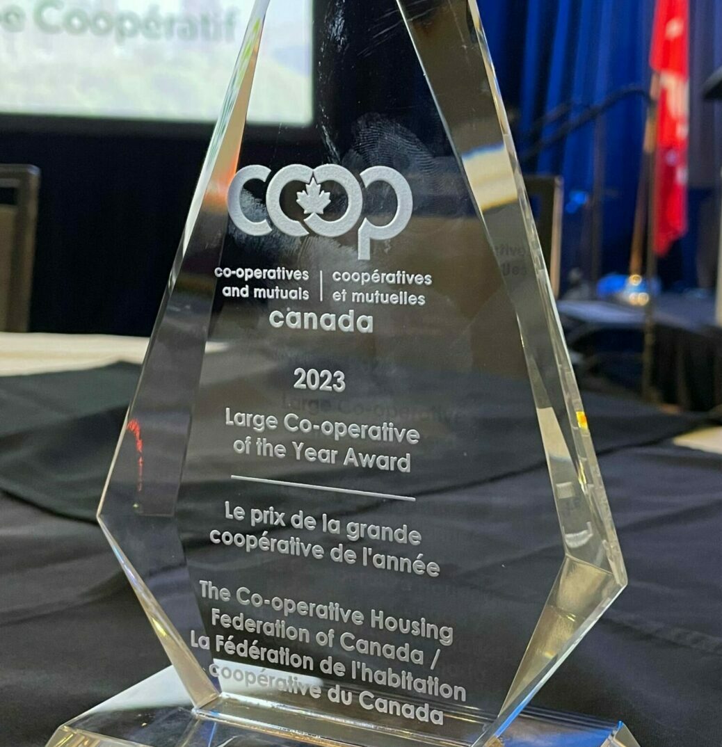 La FHCC reçoit un prix national de la coopérative de l’année - CHF Canada